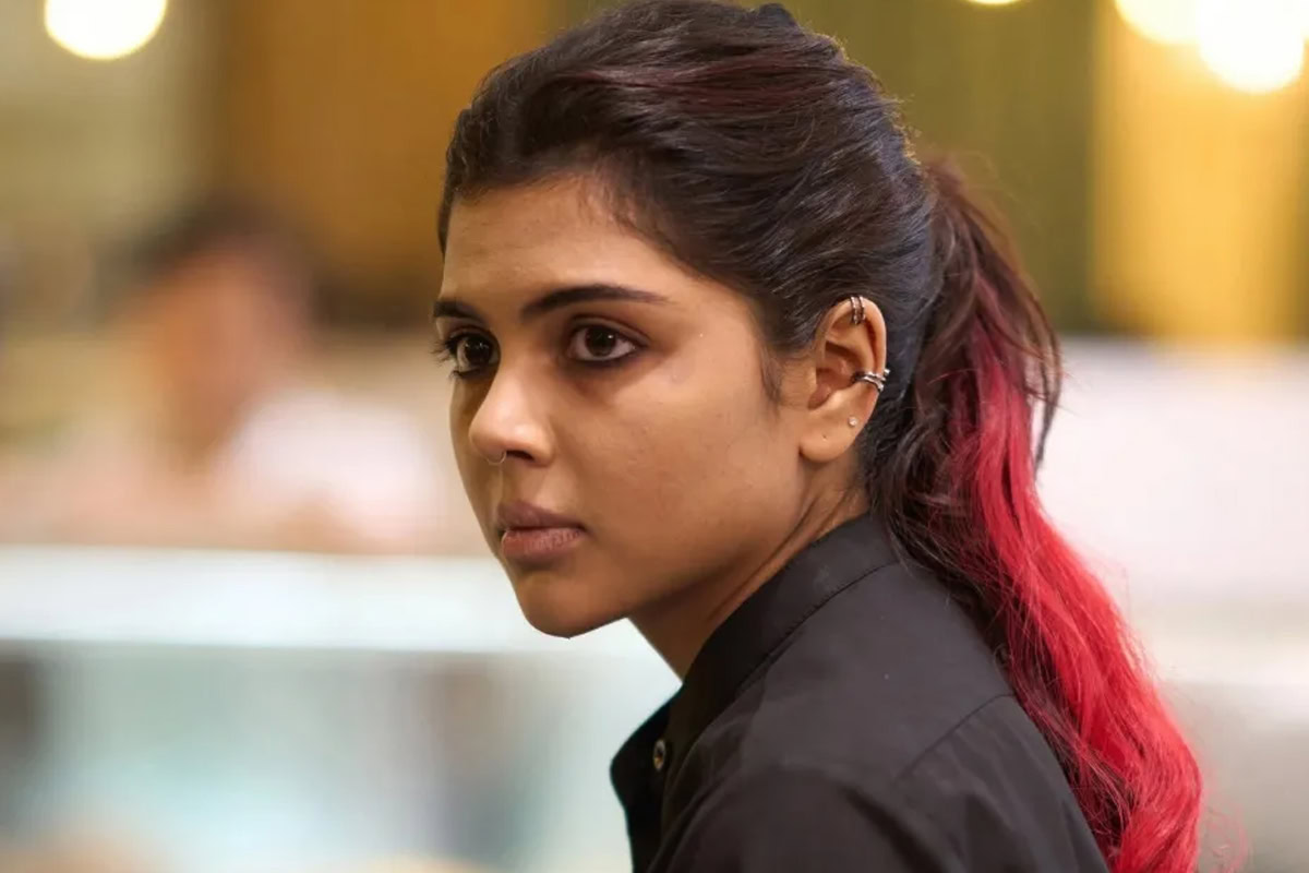 Kalyani Priyadarshan paired opposite Ranveer Singh in zombie film 'Pralay'